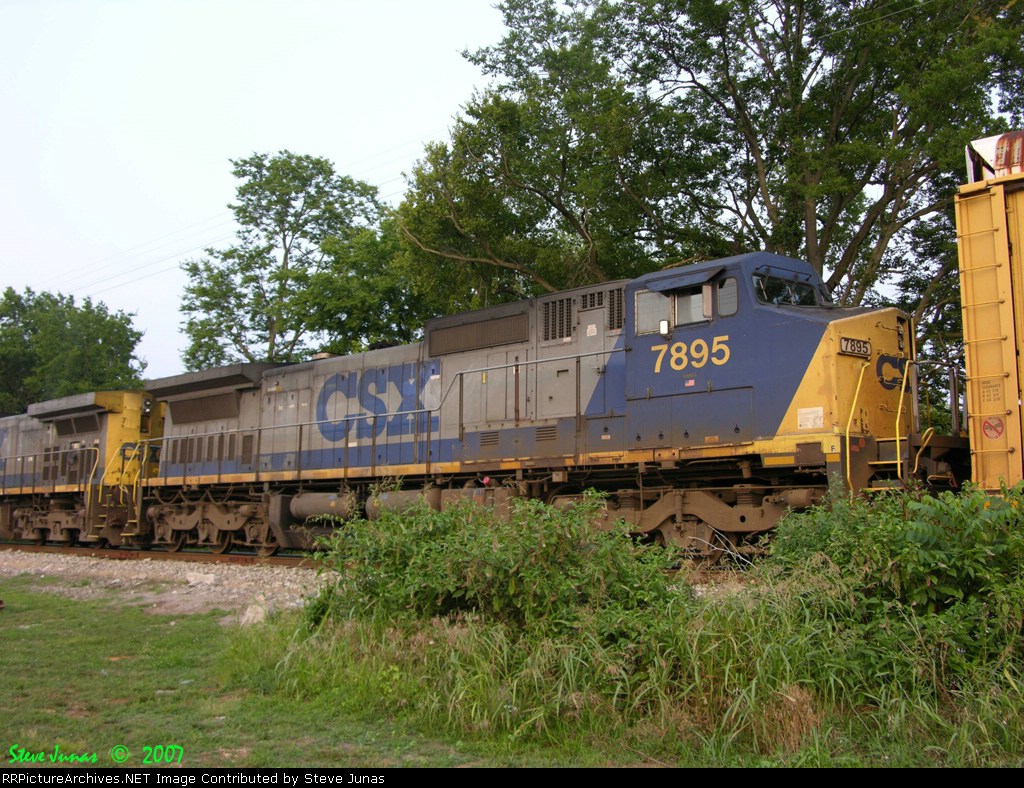 CSX 7895 Q526